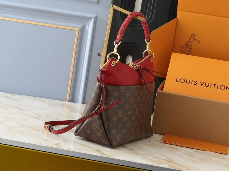 Accurate model Louis Vuitton Shopping Bags