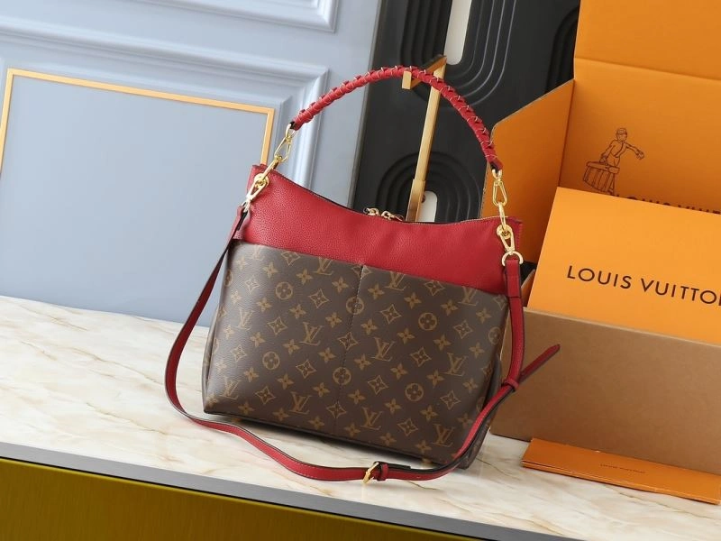 Accurate model Louis Vuitton Shopping Bags