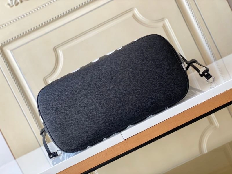 Low-cost Louis Vuitton Shopping Bags