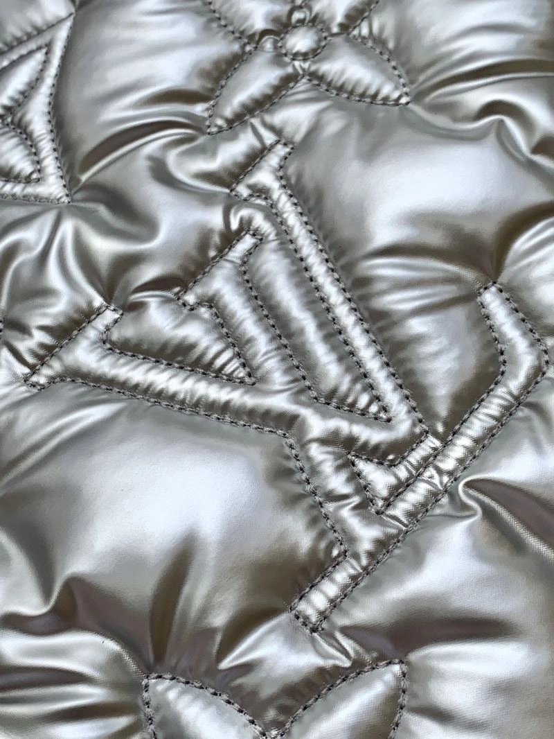 Precise copy Louis Vuitton Shopping Bags