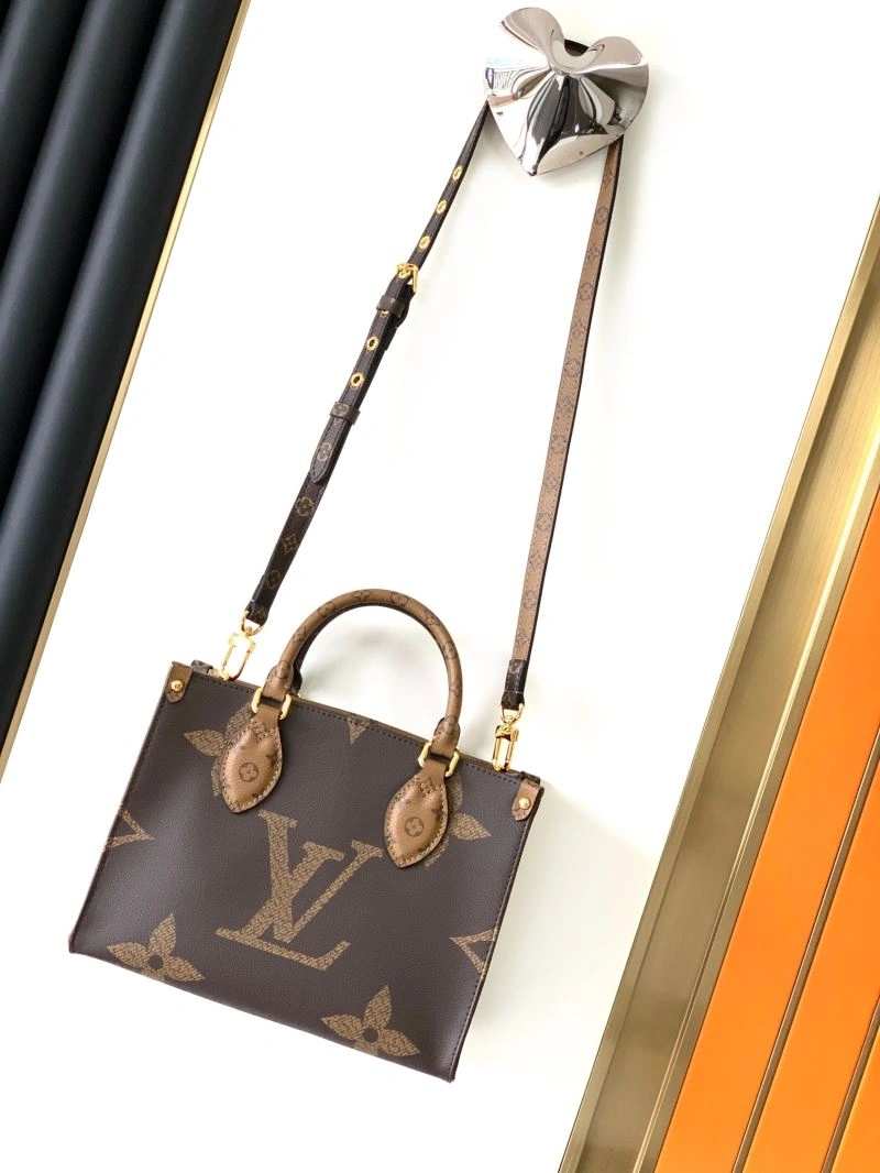 Low-cost Louis Vuitton Shopping Bags