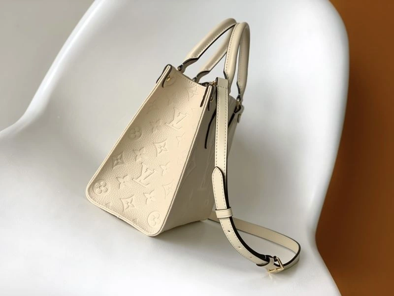 Exact replica Louis Vuitton Shopping Bags