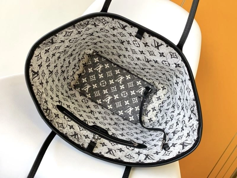 Factory-made Louis Vuitton Shopping Bags