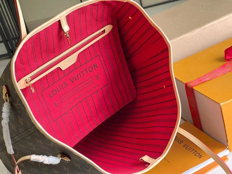 Discounted Louis Vuitton Shopping Bags