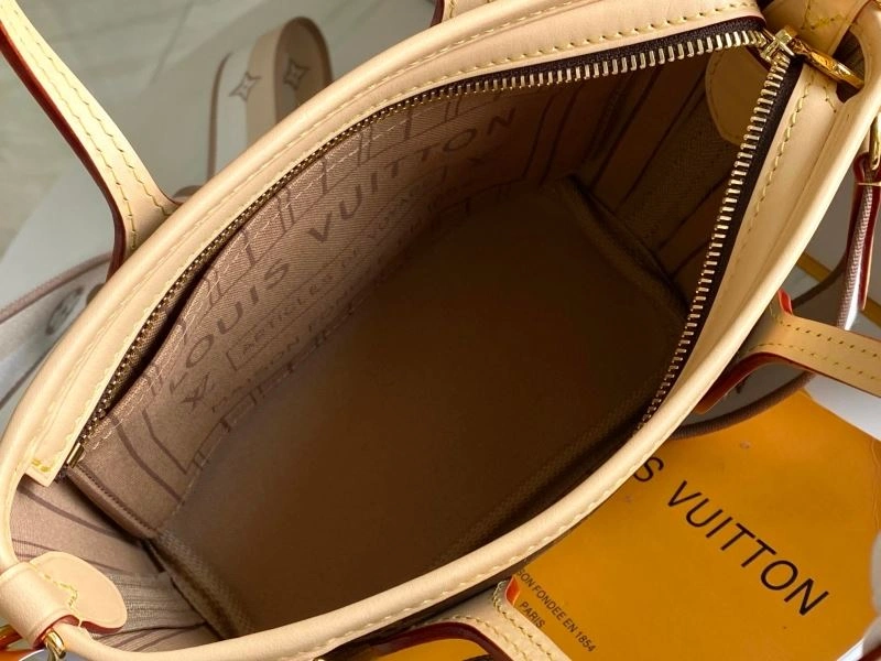 Top match Louis Vuitton Shopping Bags