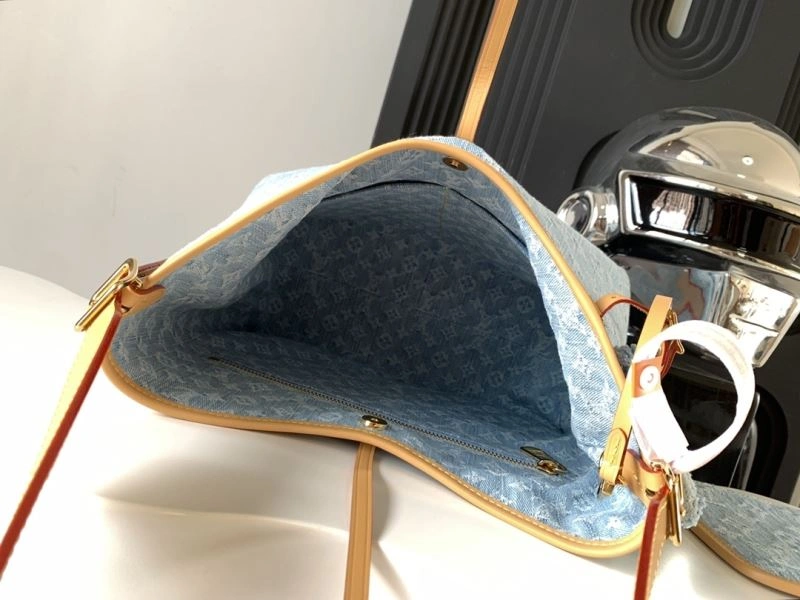High fidelity Louis Vuitton Shopping Bags