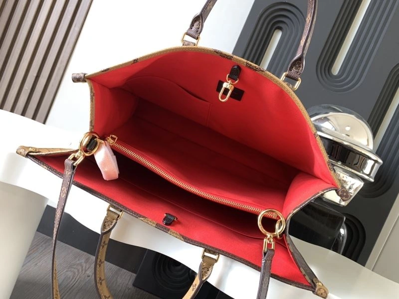 Top mirror Louis Vuitton Shopping Bags