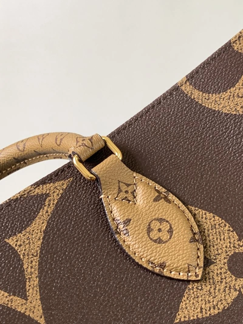 Top mirror Louis Vuitton Shopping Bags