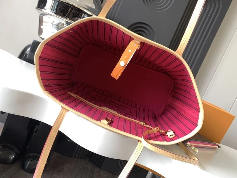 High accuracy Louis Vuitton Shopping Bags
