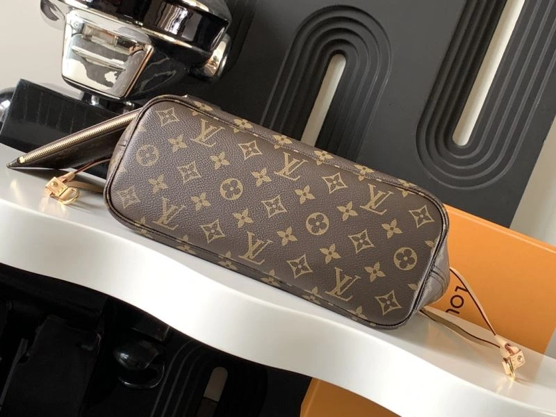Perfect replica Louis Vuitton Shopping Bags
