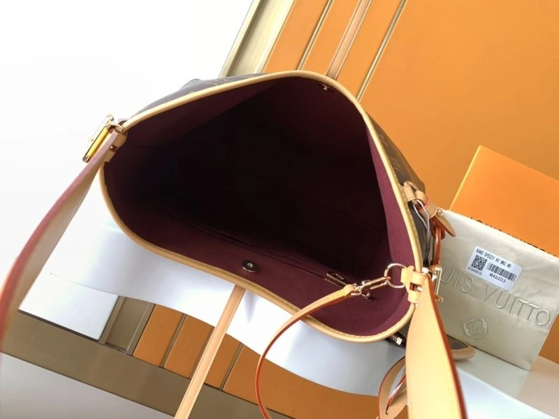 Factory-made Louis Vuitton Shopping Bags