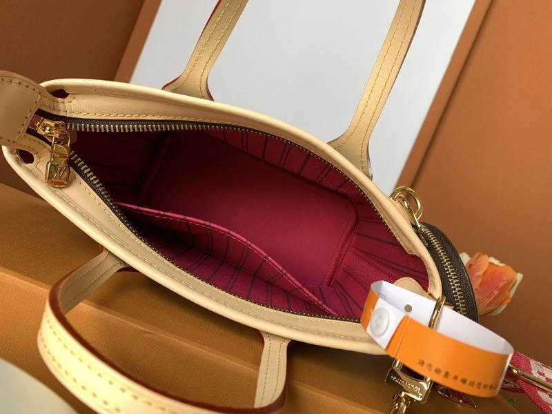 Mirror quality Louis Vuitton Shopping Bags