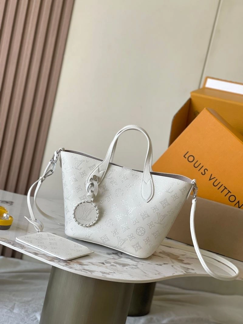 Louis Vuitton Shopping Bags