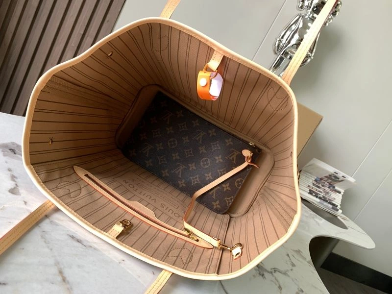 Factory-made Louis Vuitton Shopping Bags