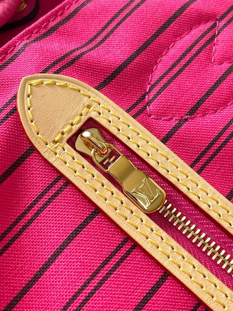 Low-cost Louis Vuitton Shopping Bags