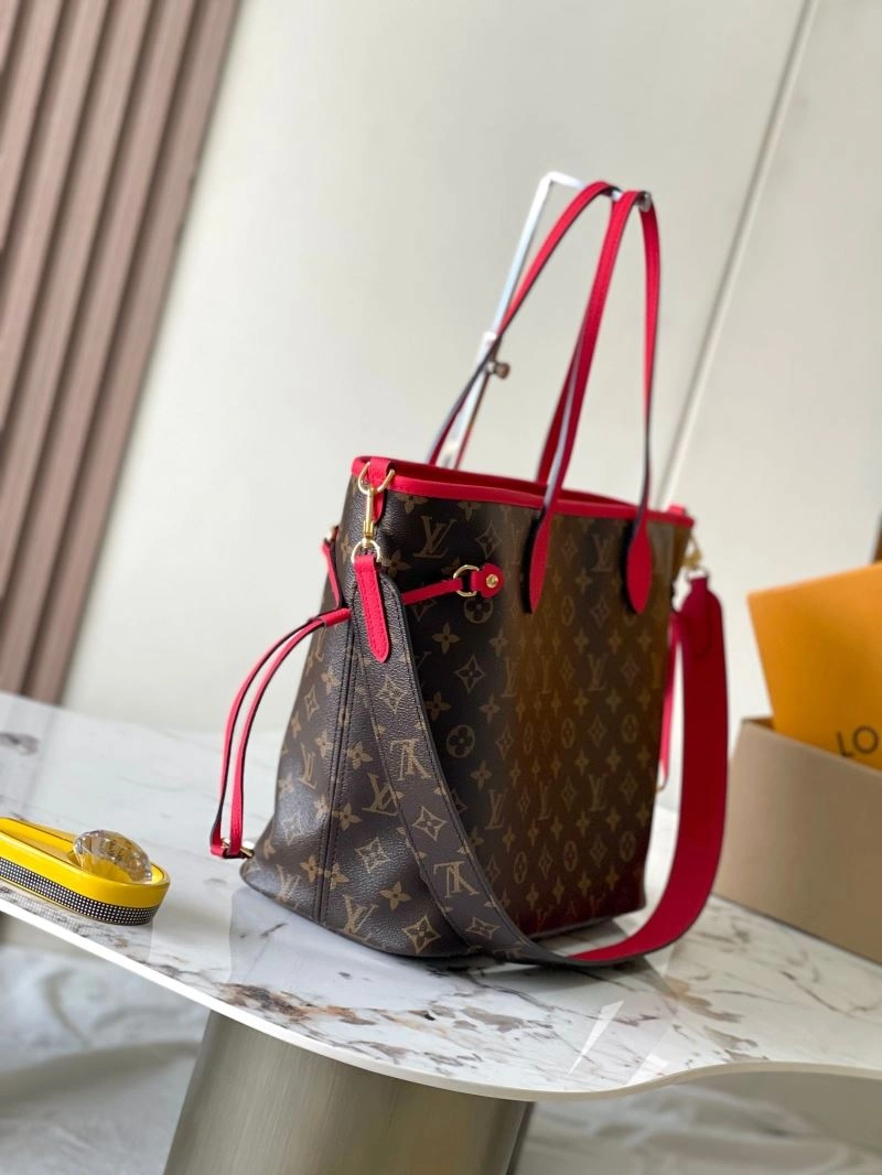 Indistinguishable Louis Vuitton Shopping Bags