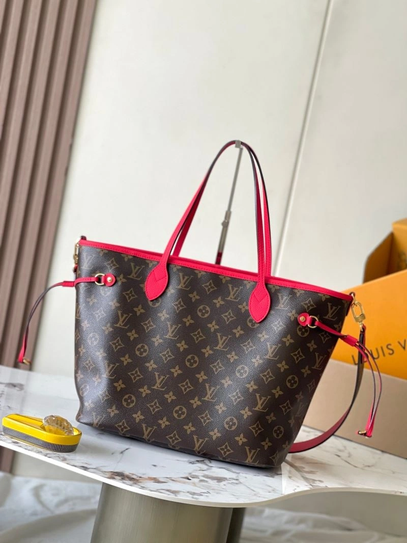 Indistinguishable Louis Vuitton Shopping Bags