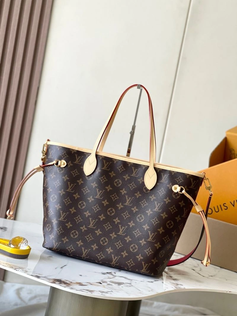 Indistinguishable Louis Vuitton Shopping Bags