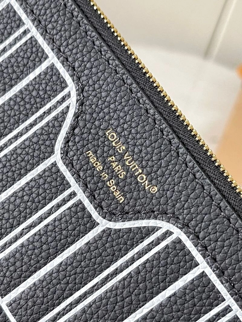 High accuracy Louis Vuitton Shopping Bags