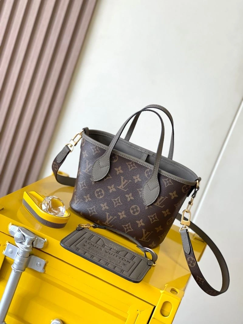 Accurate model Louis Vuitton Shopping Bags