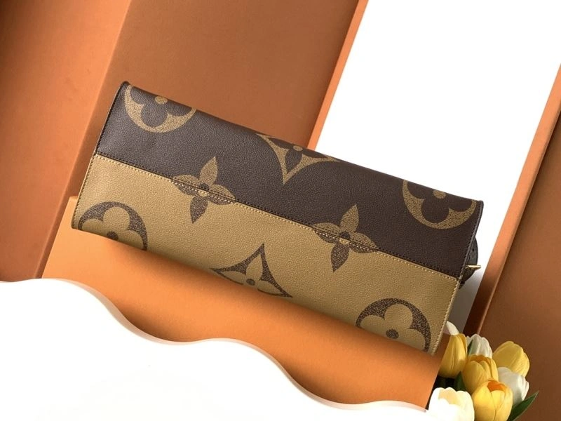 Reasonably priced Louis Vuitton Shopping Bags