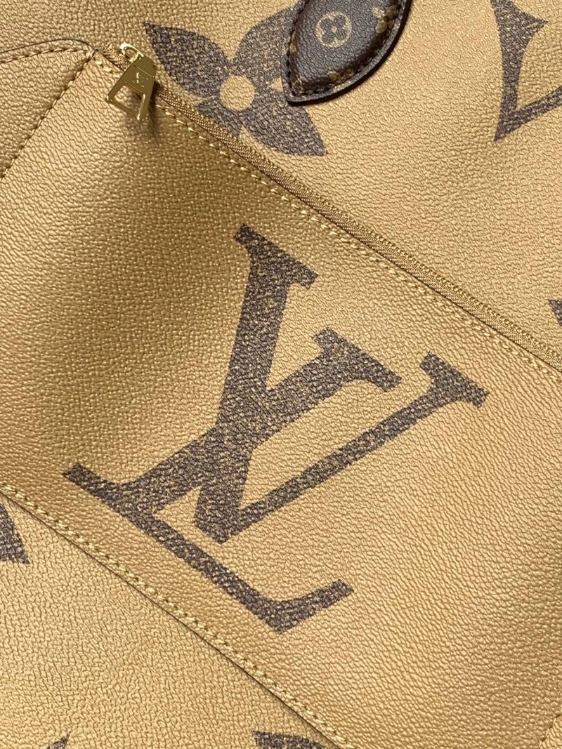 Reasonably priced Louis Vuitton Shopping Bags
