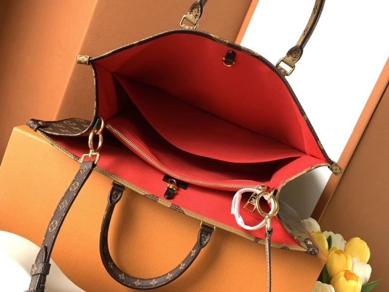 Reasonably priced Louis Vuitton Shopping Bags