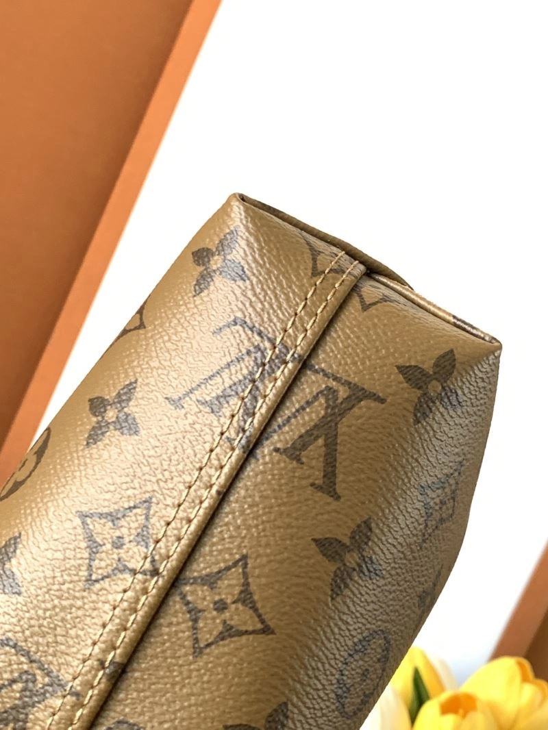 Indistinguishable Louis Vuitton Shopping Bags