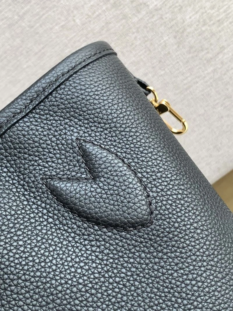 Accurate model Louis Vuitton Shopping Bags