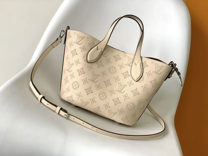 Low-cost Louis Vuitton Shopping Bags