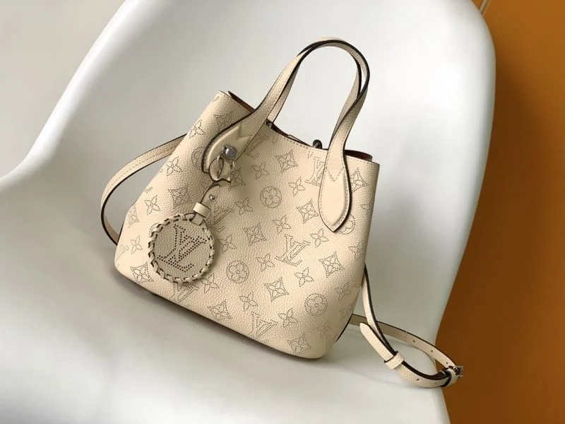 Low-cost Louis Vuitton Shopping Bags