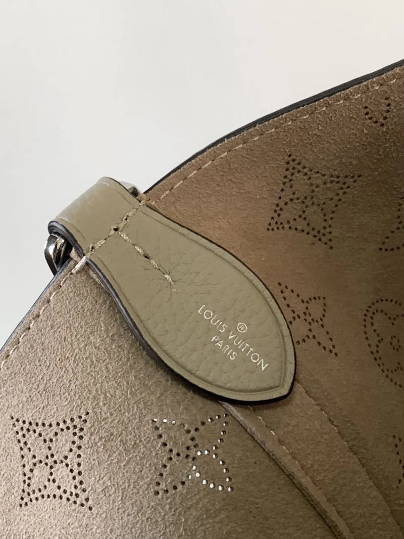 High fidelity Louis Vuitton Shopping Bags