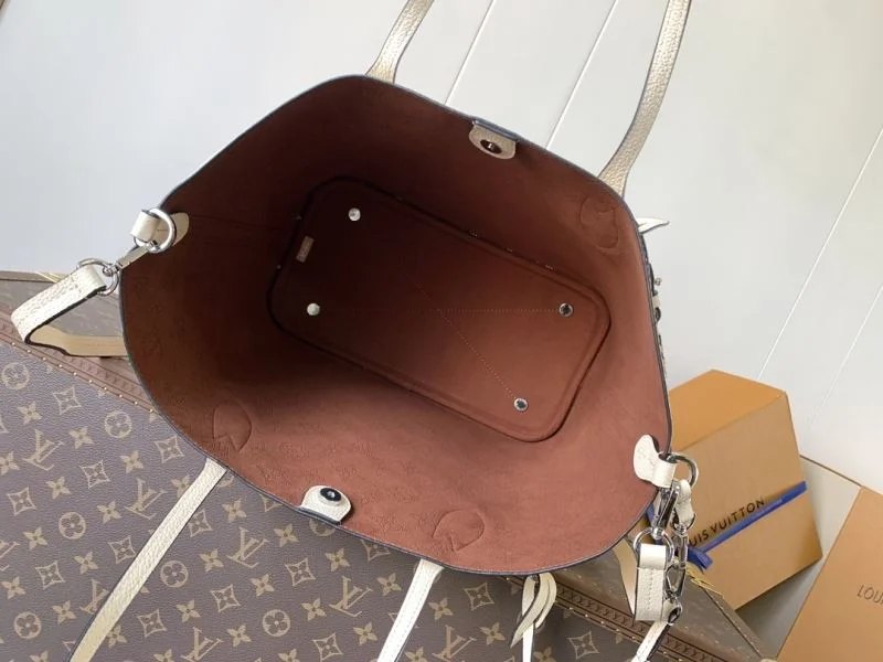 High accuracy Louis Vuitton Shopping Bags