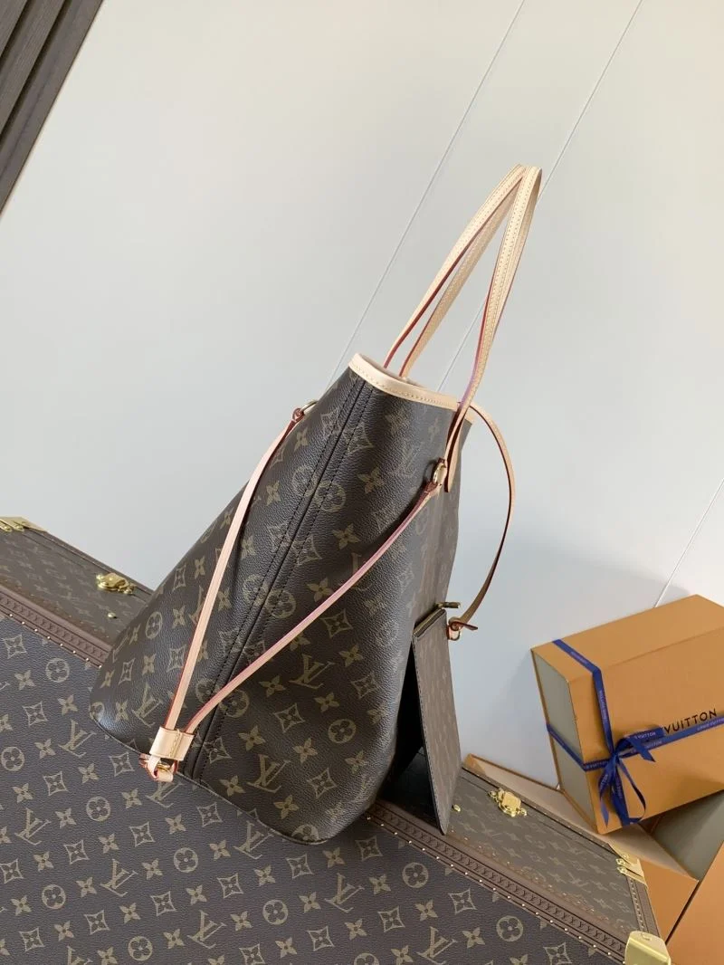 Bargain Louis Vuitton Shopping Bags