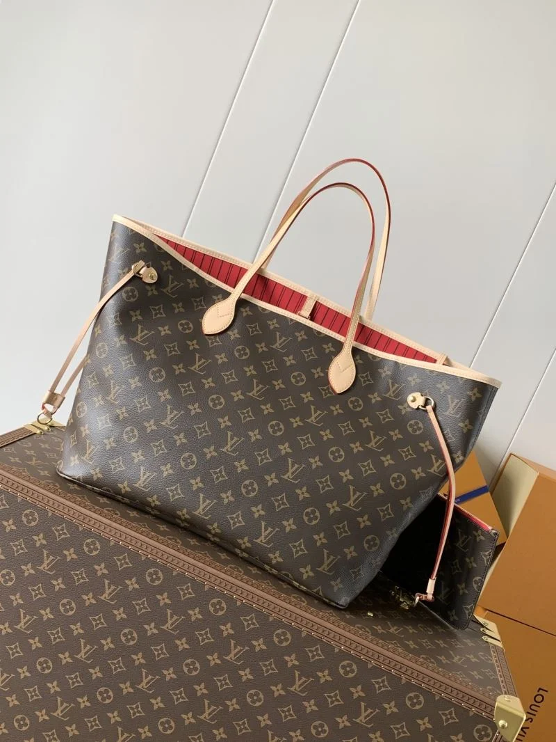 Exact replica Louis Vuitton Shopping Bags