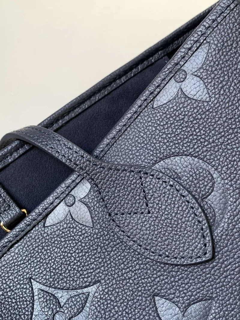 Top match Louis Vuitton Shopping Bags