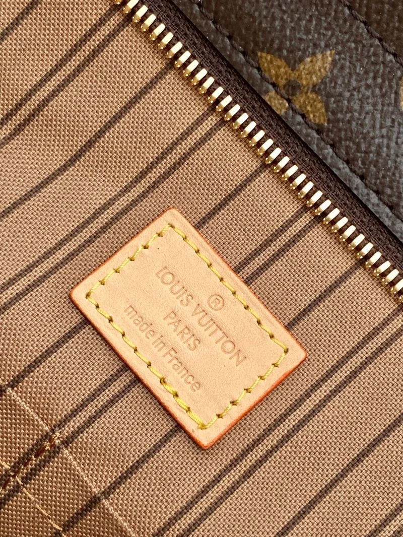 Reasonably priced Louis Vuitton Shopping Bags