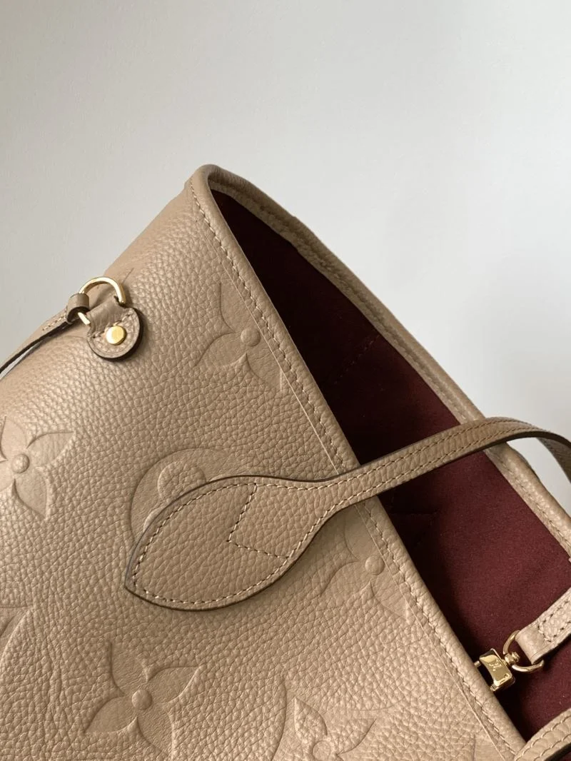 Top mirror Louis Vuitton Shopping Bags
