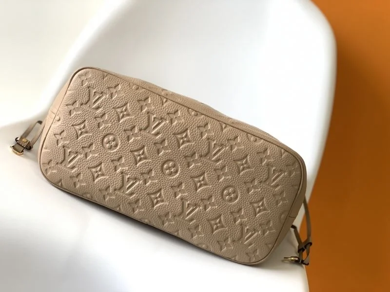 Top mirror Louis Vuitton Shopping Bags