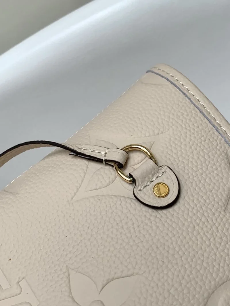Top match Louis Vuitton Shopping Bags