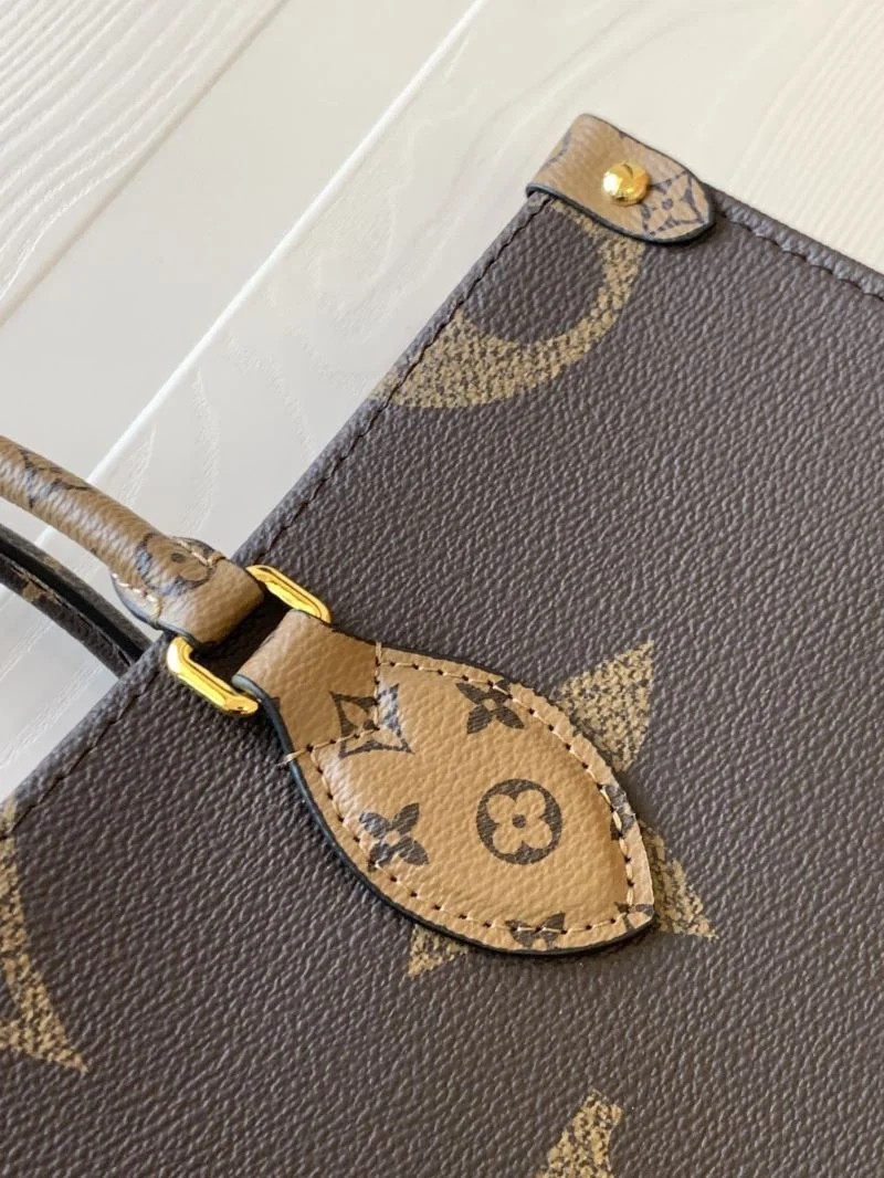 Mirror quality Louis Vuitton Shopping Bags