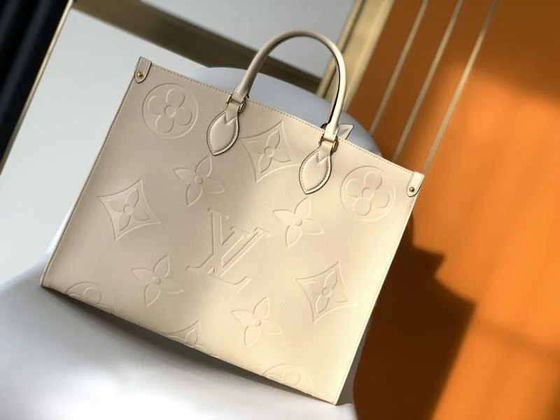 Top mirror Louis Vuitton Shopping Bags