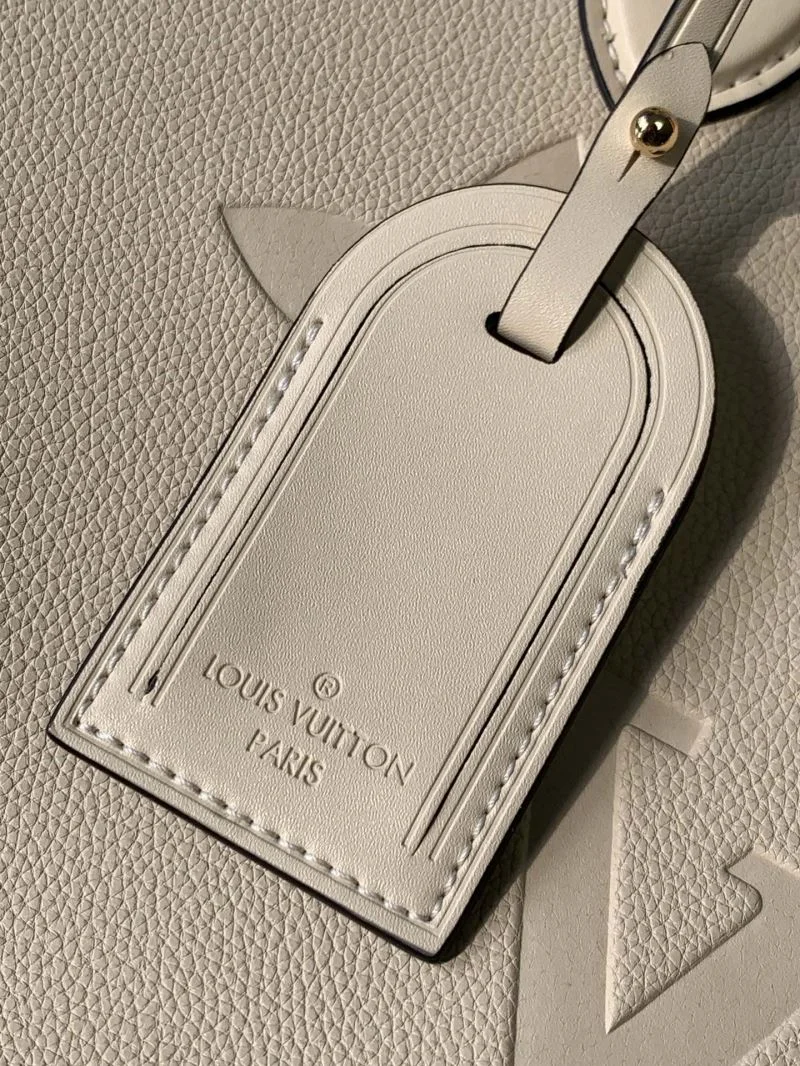 Top mirror Louis Vuitton Shopping Bags