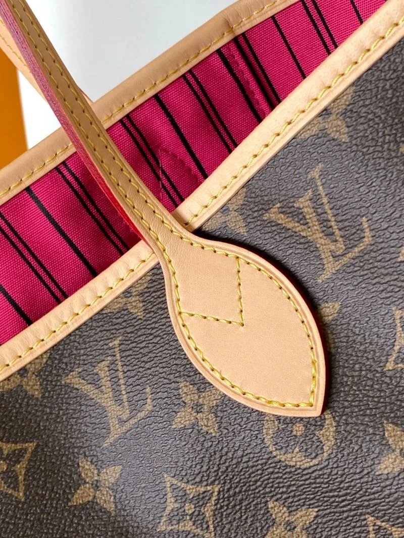 Exact replica Louis Vuitton Shopping Bags