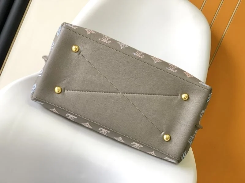 Top mirror Louis Vuitton Shopping Bags