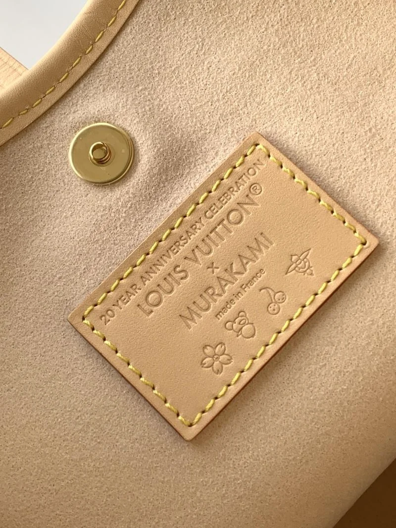 Indistinguishable Louis Vuitton Shopping Bags