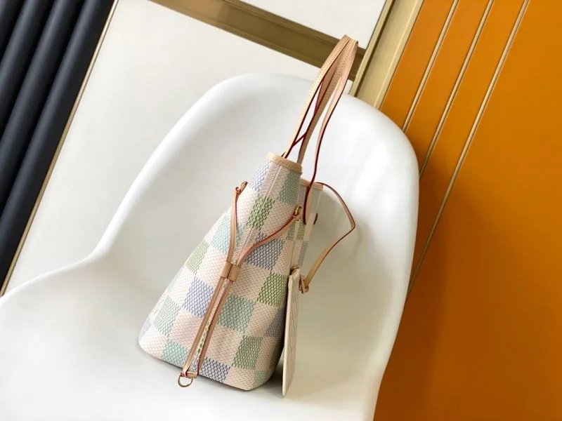 Top mirror Louis Vuitton Shopping Bags
