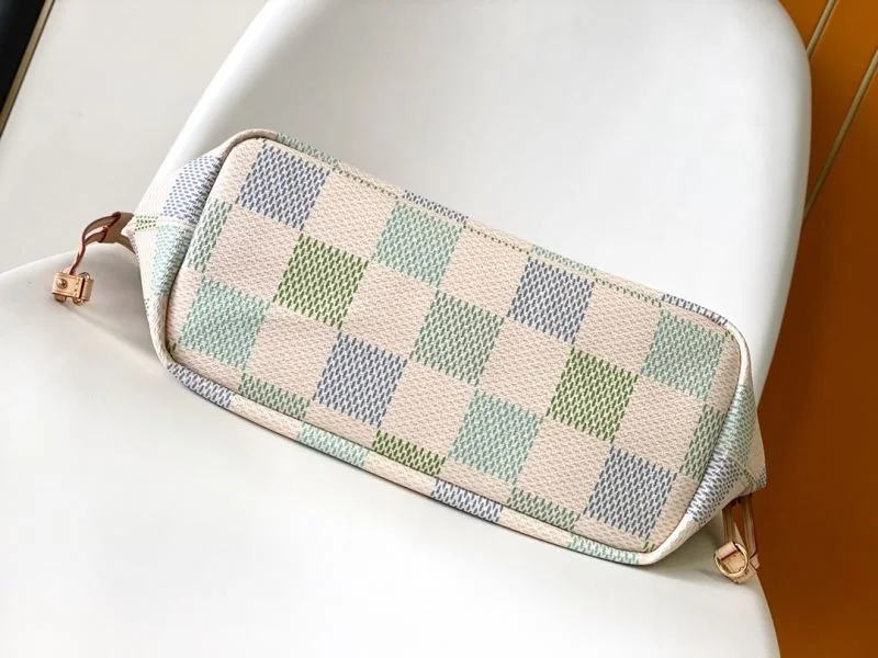 Top mirror Louis Vuitton Shopping Bags