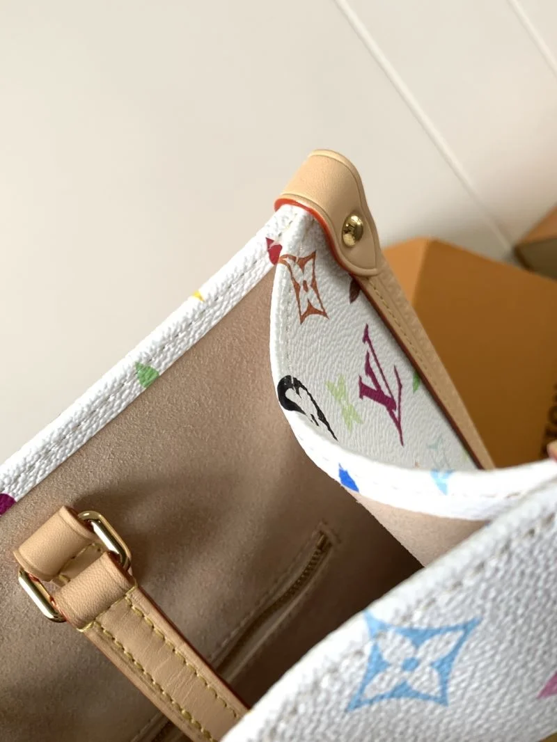 Top mirror Louis Vuitton Shopping Bags