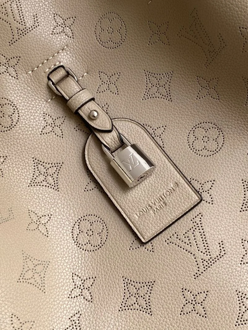 Top mirror Louis Vuitton Shopping Bags